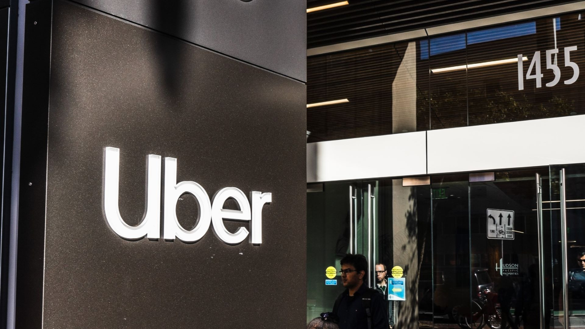 18-year-old allegedly hacks Uber and sends employees messages on Slack