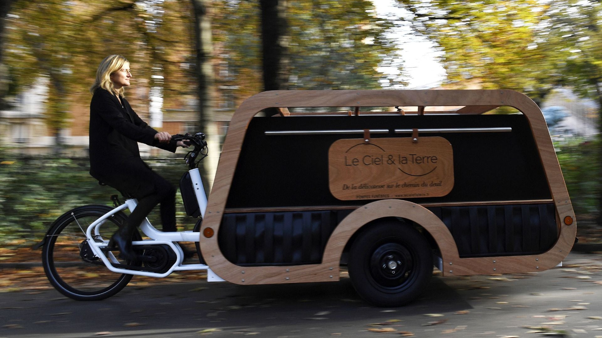 Eco-friendly funeral service: France’s first undertaker riding a ...