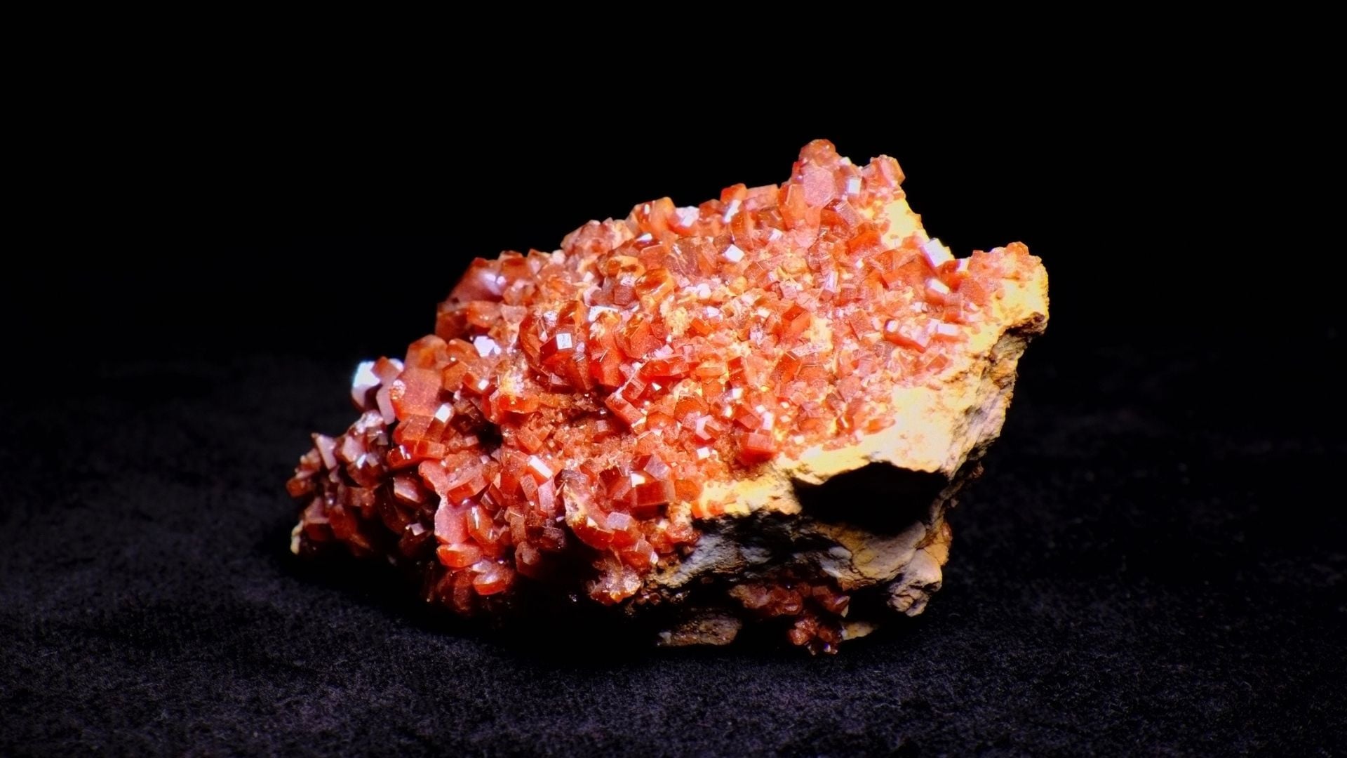 Researchers have discovered a material that can 'remember' like a human