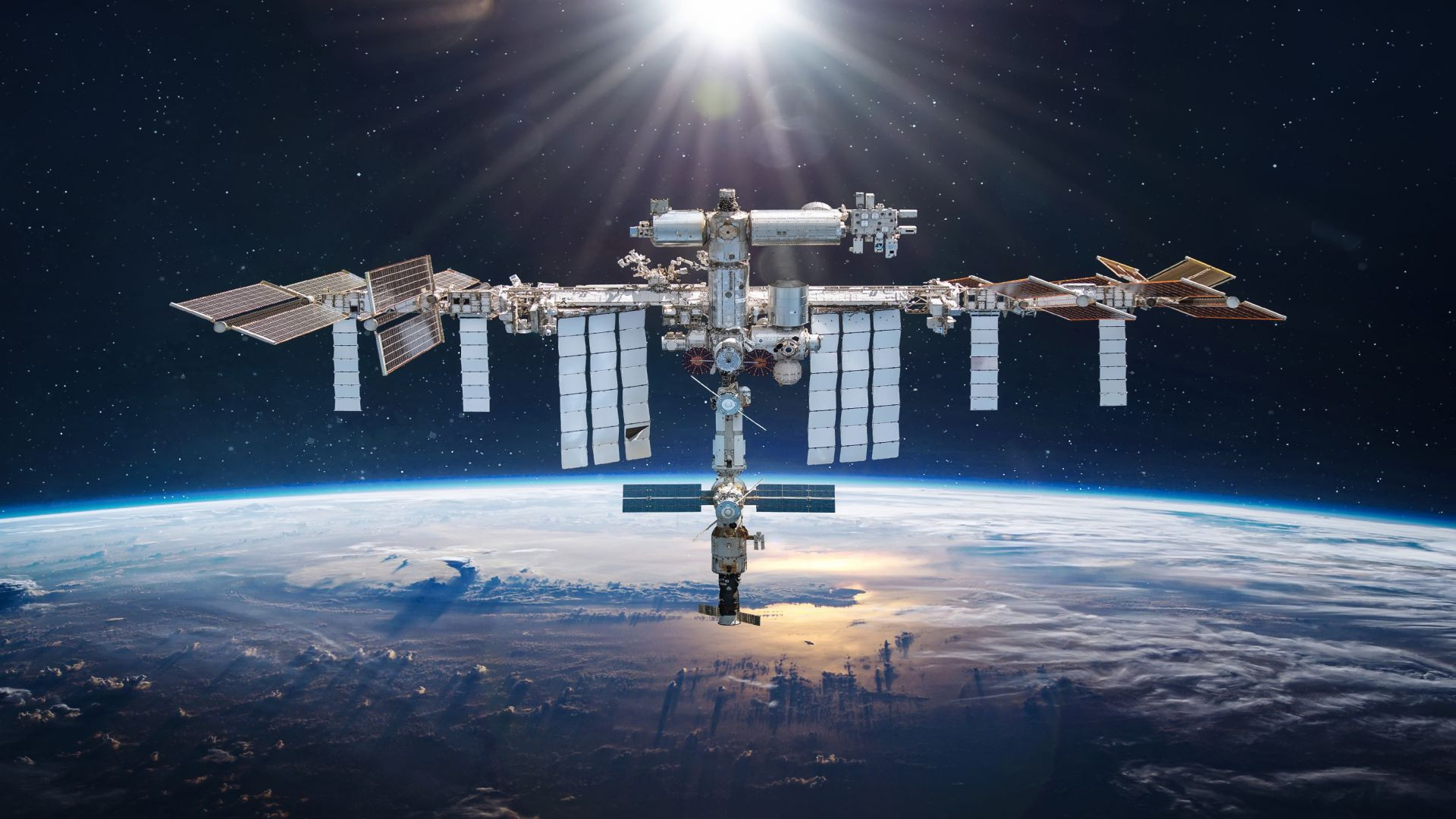 Russia might send rescue ship for ISS crew after Soyuz capsule leak ...