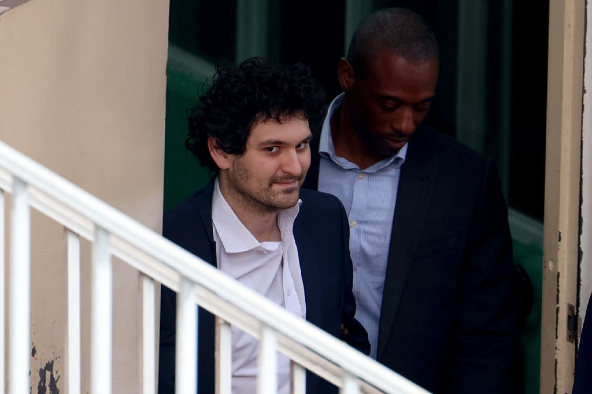 Sam Bankman-Fried borrowed $546 million from Alameda to buy Robinhood ...