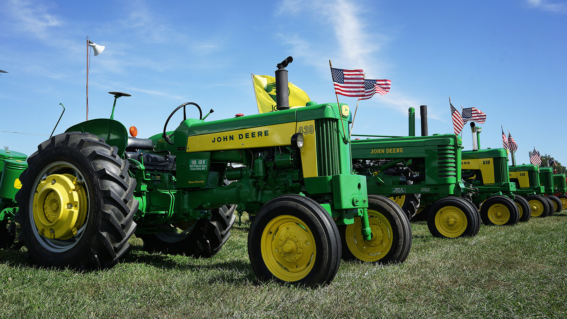 John Deere will allow US farmers to repair their own equipment