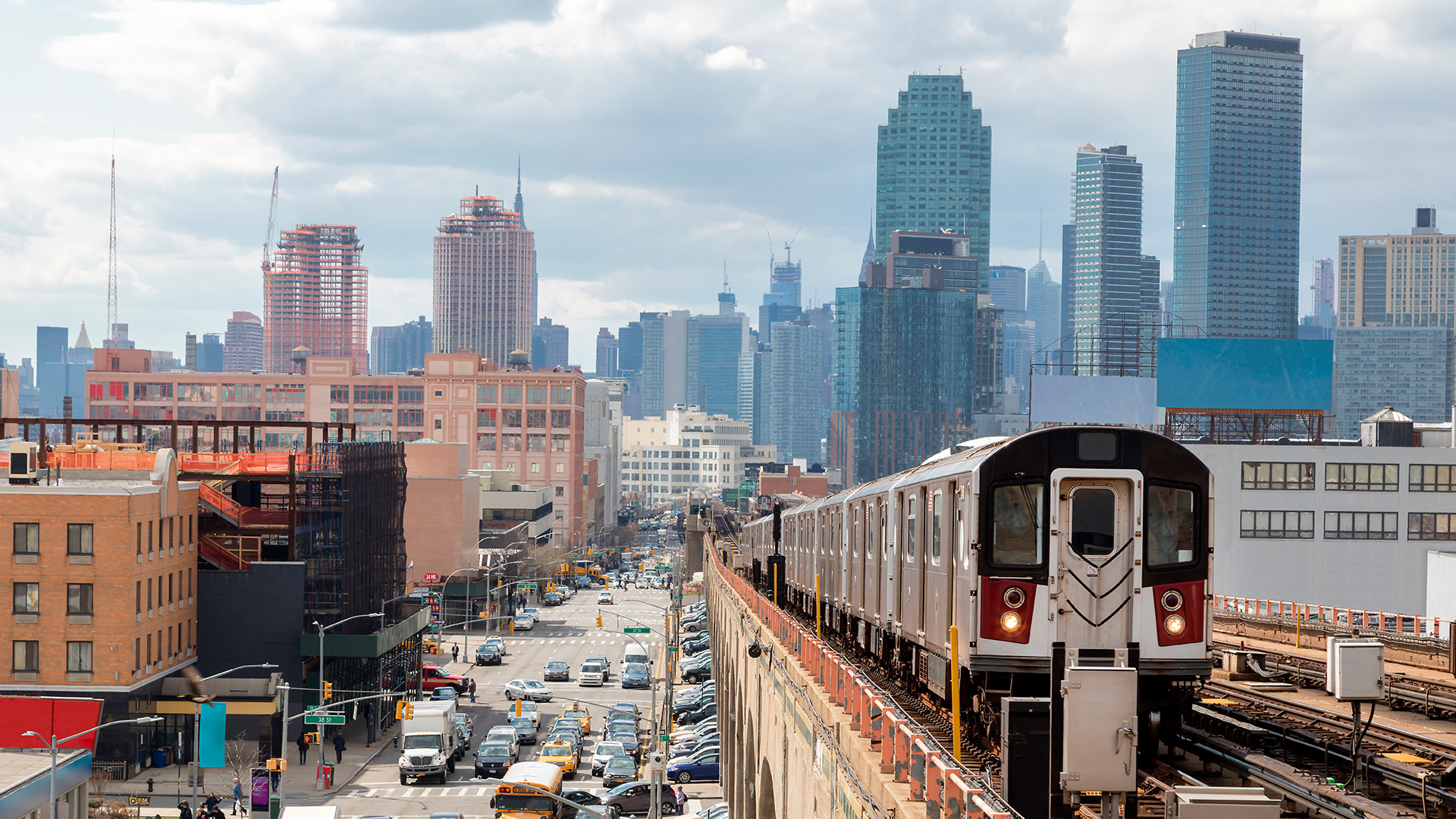 In a first, the U.S. unveils plans to decarbonize its entire ...