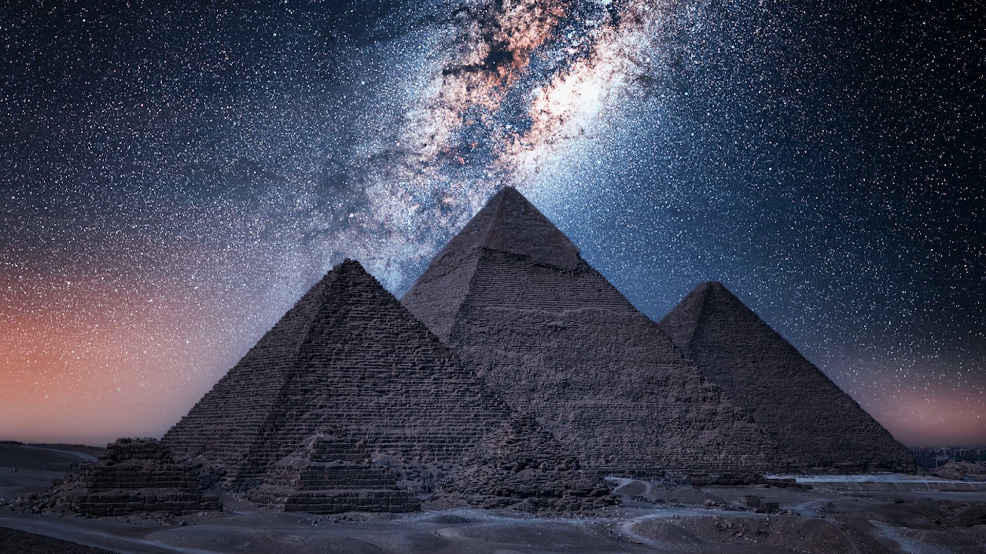 Scientists use space radiation to map the interior of the Great Pyramids