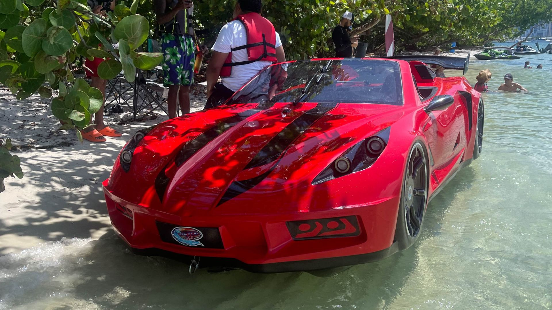Wanna drive a Corvette on water? Here’s the 495 horsepower JetCar