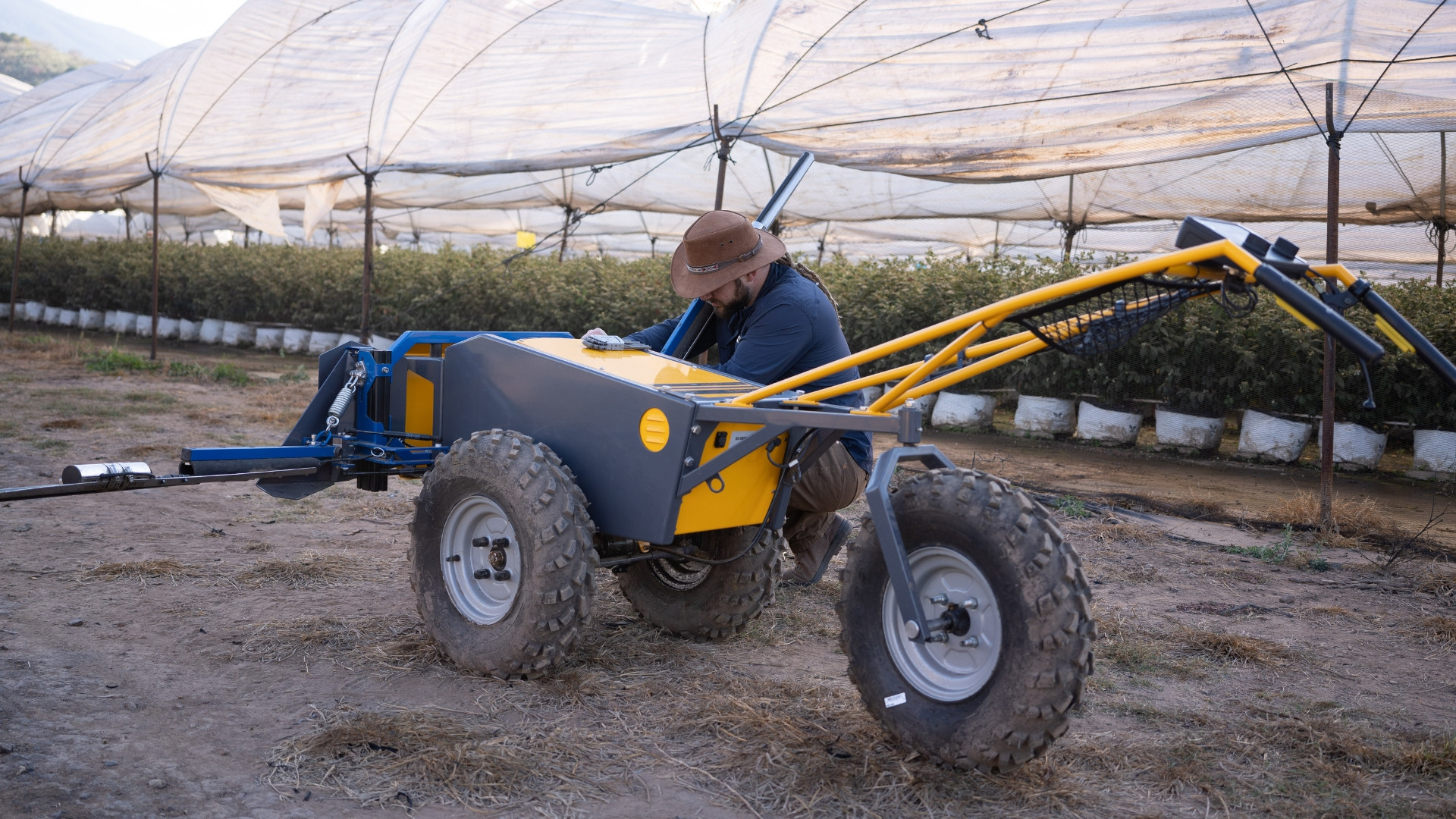 BloomX: Artificial pollination tech is revolutionizing how our growing ...