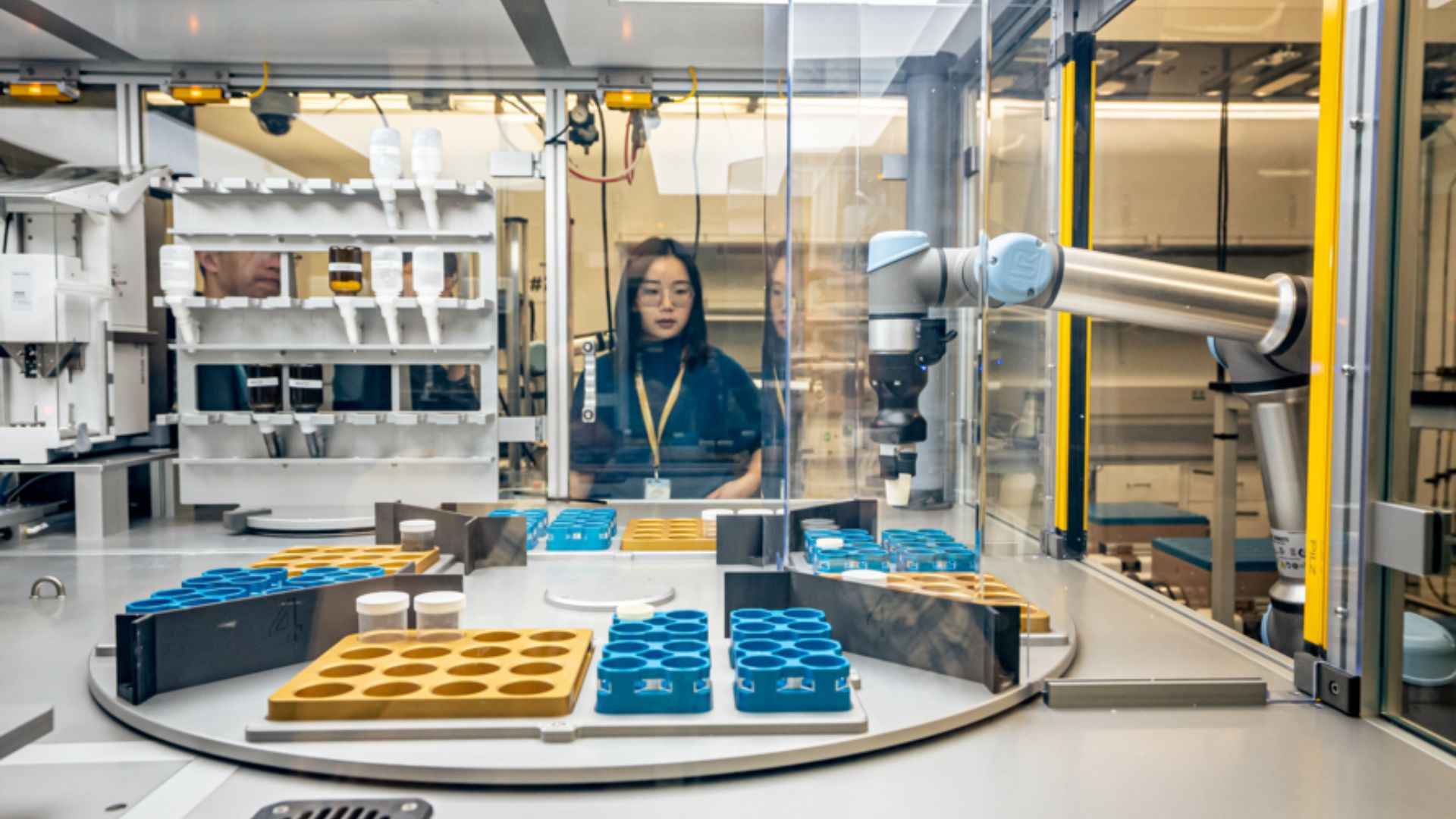 Berkeley researcher deploys robots and AI to increase pace of research ...