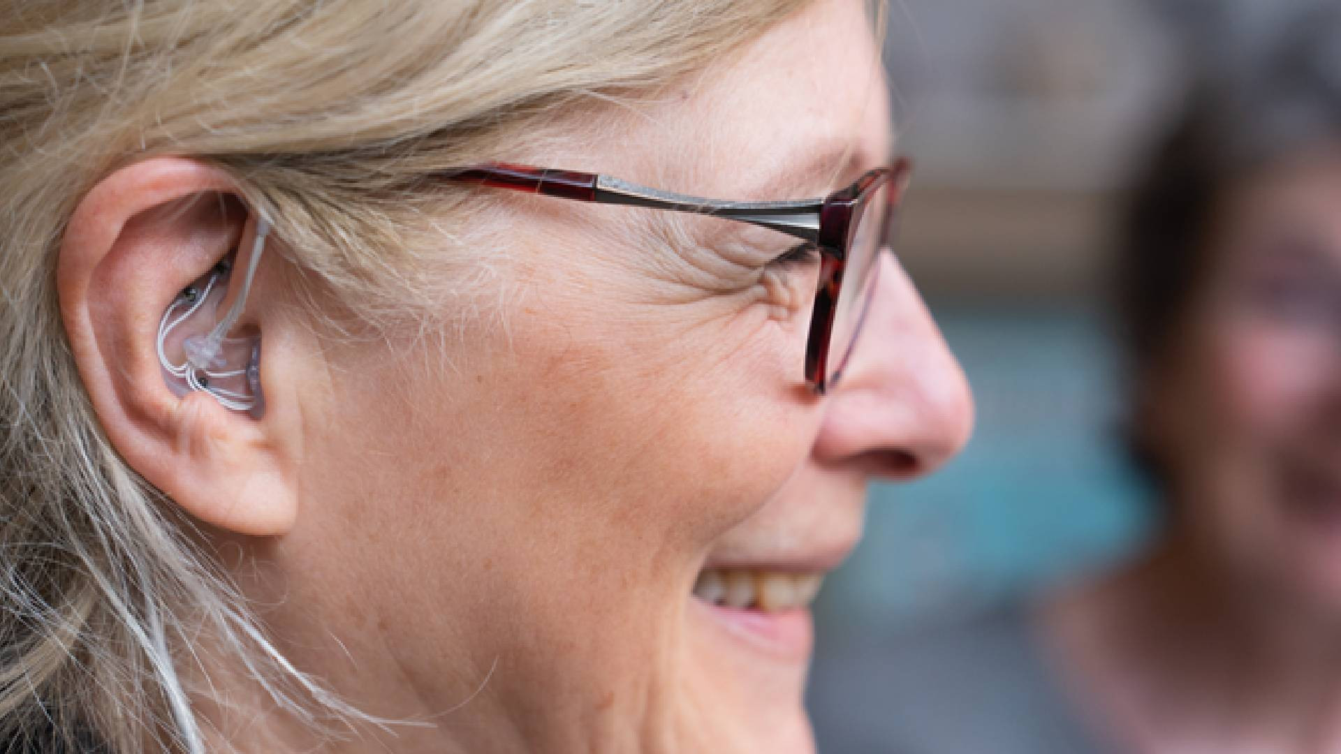 New 'ear-EEG' device could be used for early detection of ...