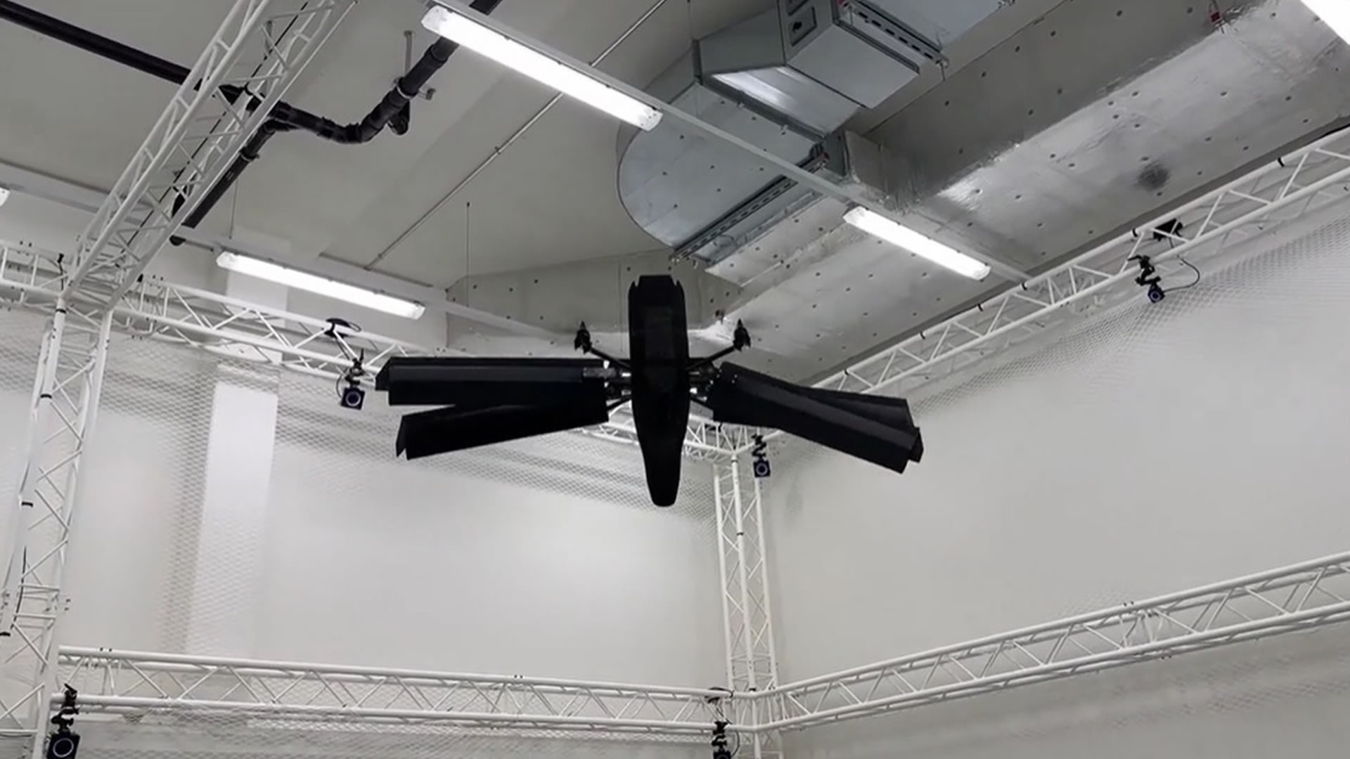 Morpho: the hybrid fixed-wing multi-rotor drone can use wind in its favor