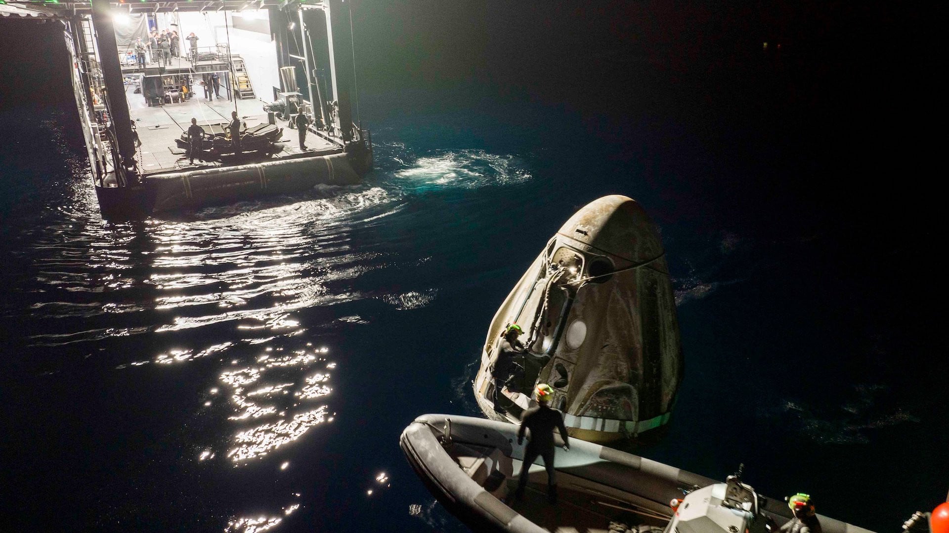 SpaceX's Dragon capsule Ax-2 crew performs successful splashdown