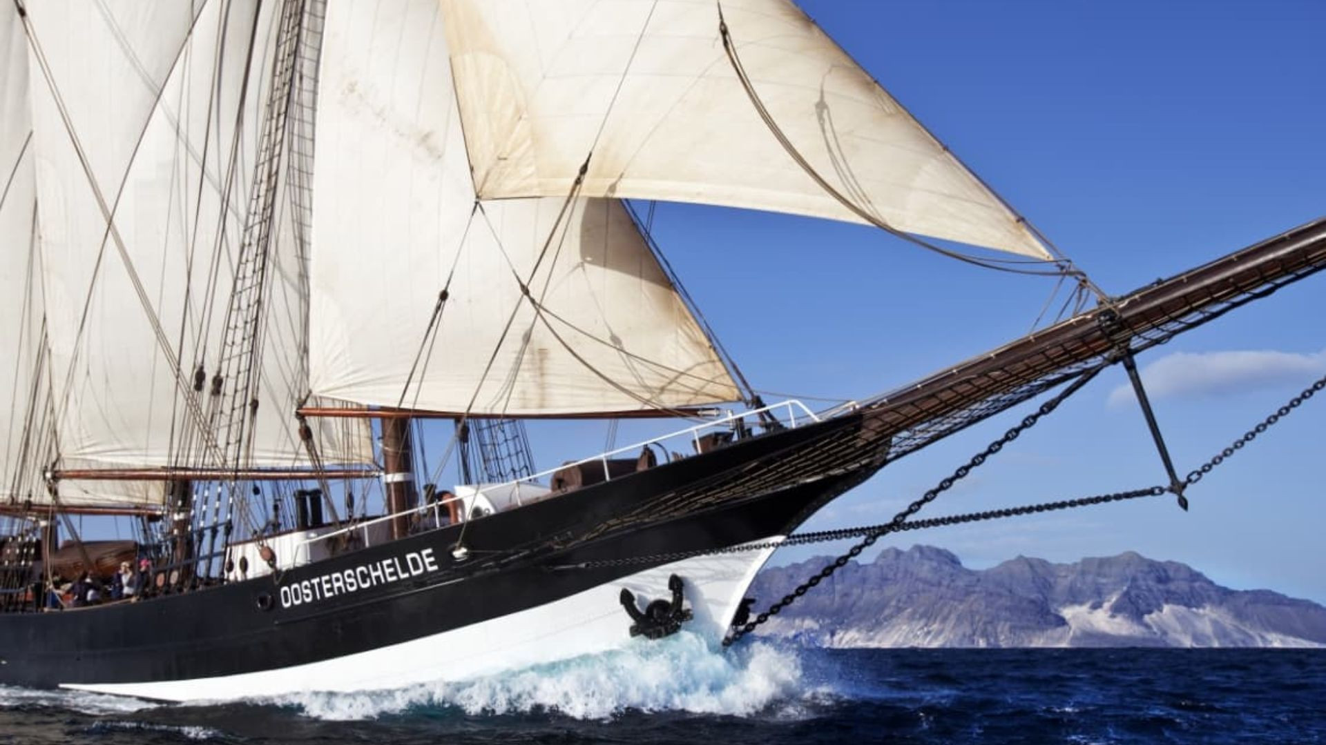 Darwin's conservation vision lives on in Darwin200 expedition