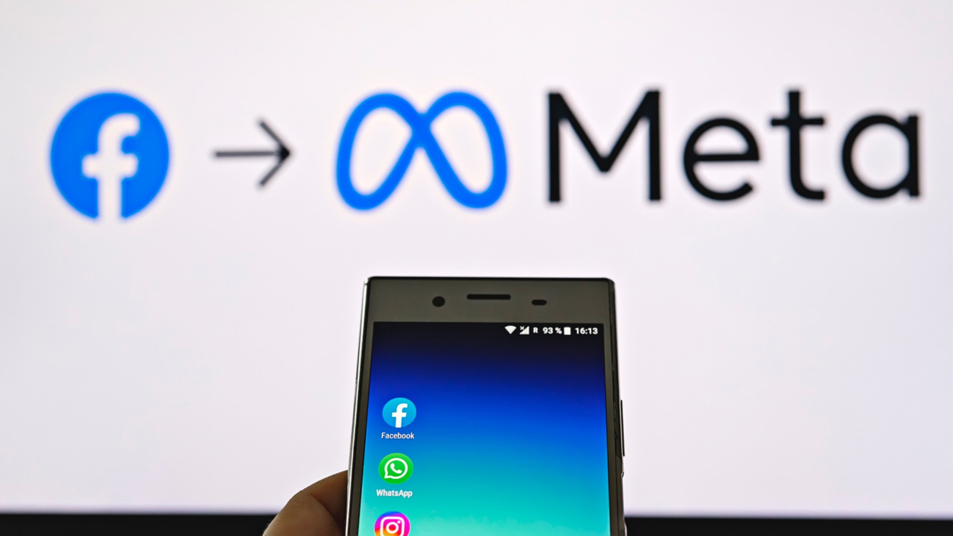 Meta's new AI model can translate nearly 100 languages