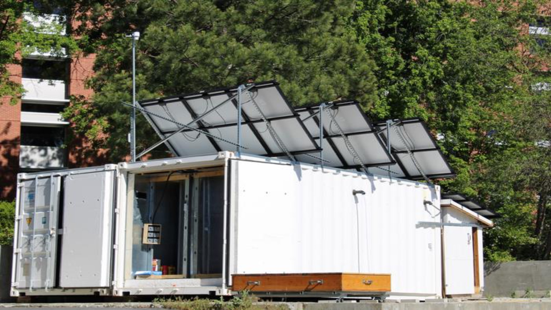 Move over AC, a solar-powered chamber can cool down a room
