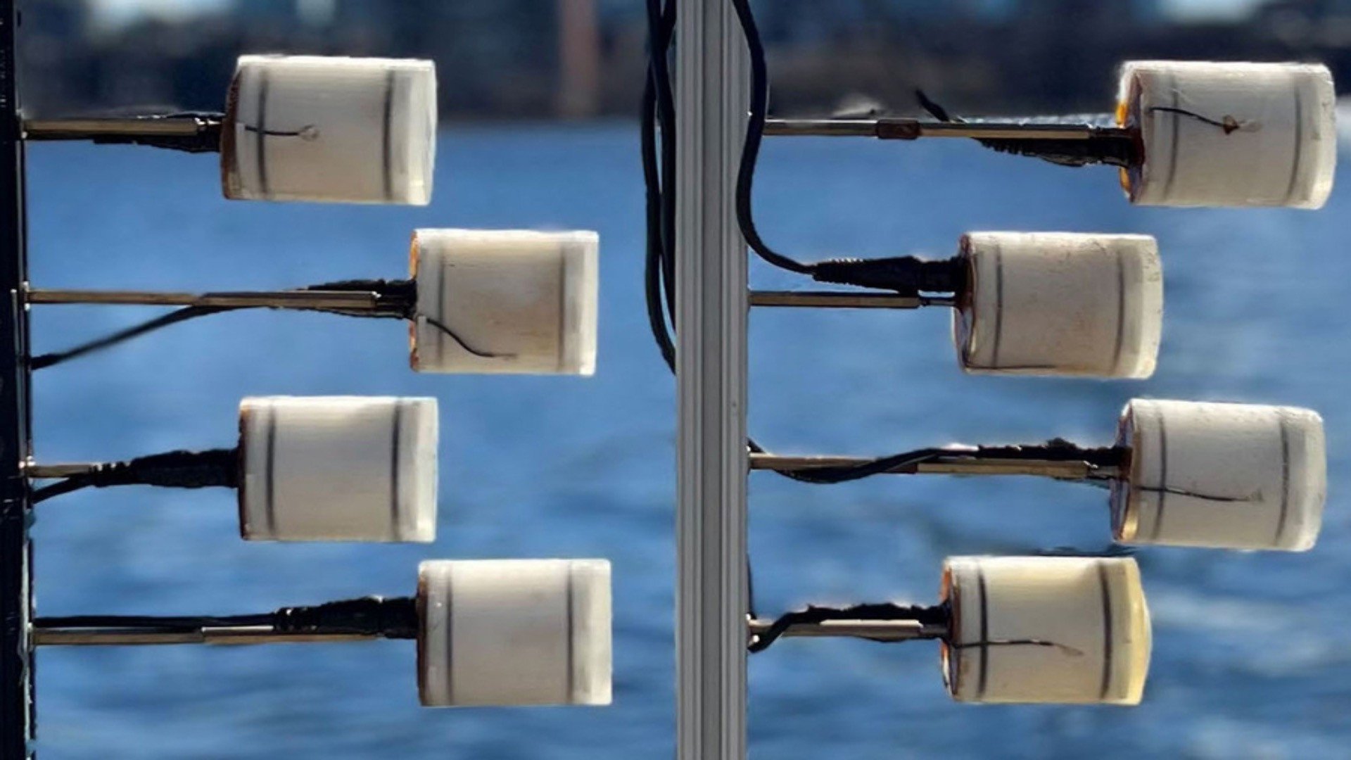 MIT’s underwater sensor offers low-power long-range signals MIT’s underwater sensor offers low-power long-range signals