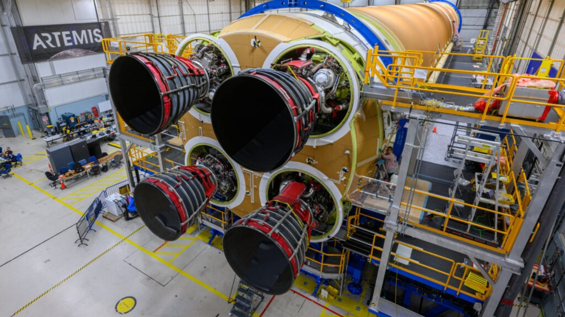 Artemis II: NASA’s SLS rocket receives boosters and core