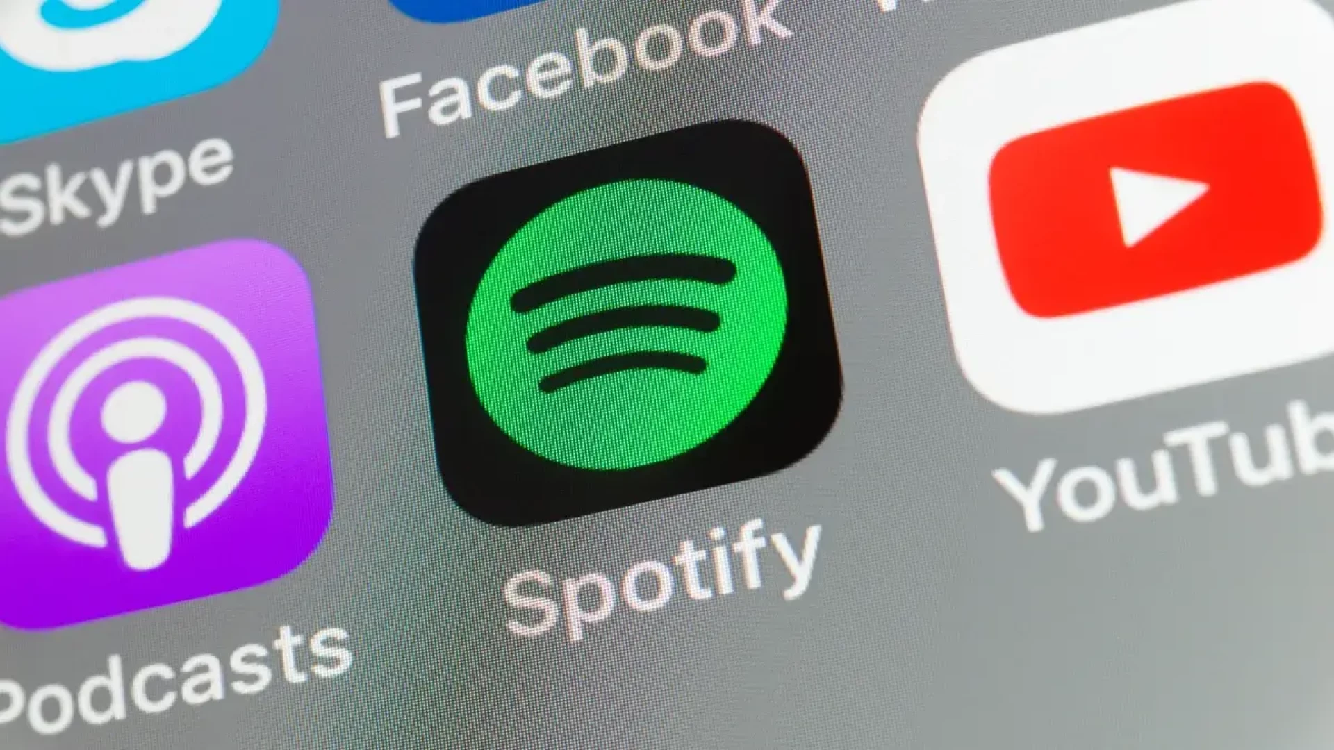 Spotify users may be able to generate AI playlists using prompts