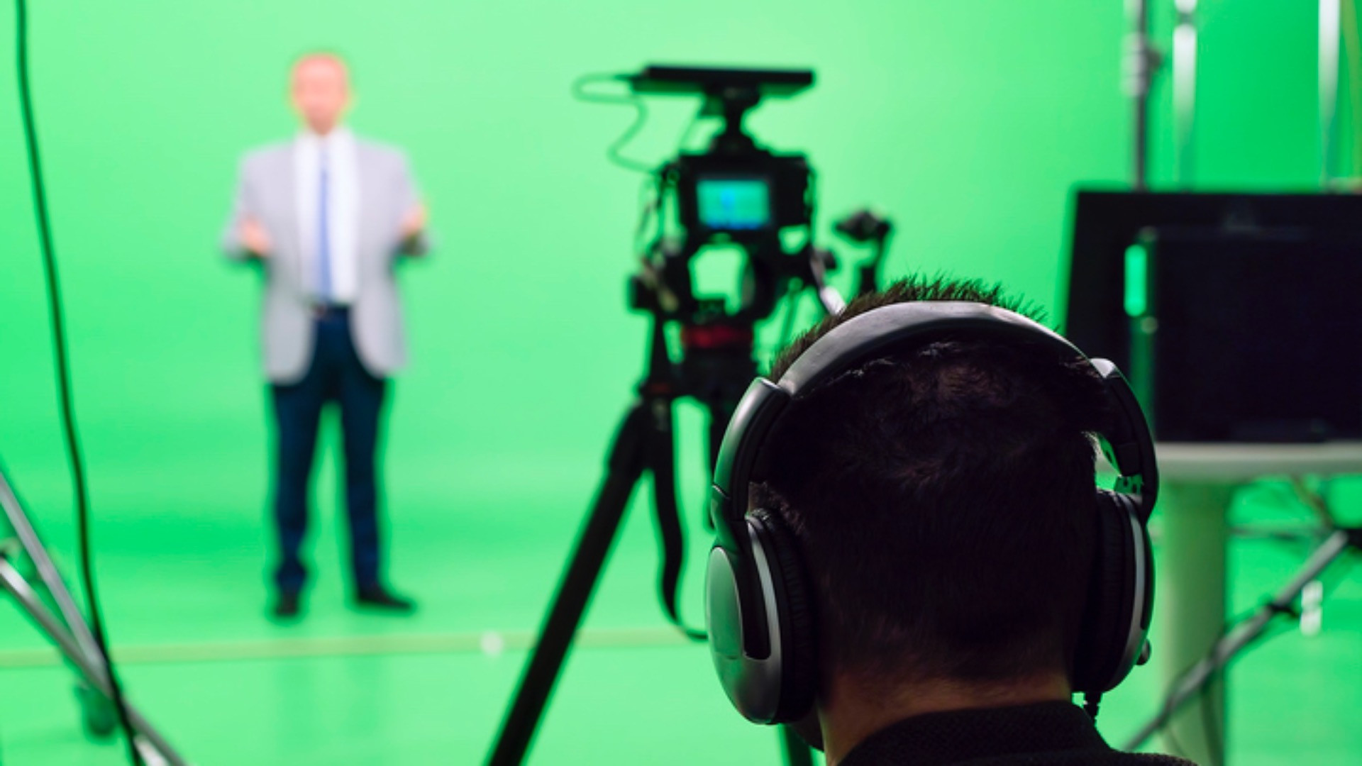 While Hollywood protests, Meta signs up actors for ‘AI research’