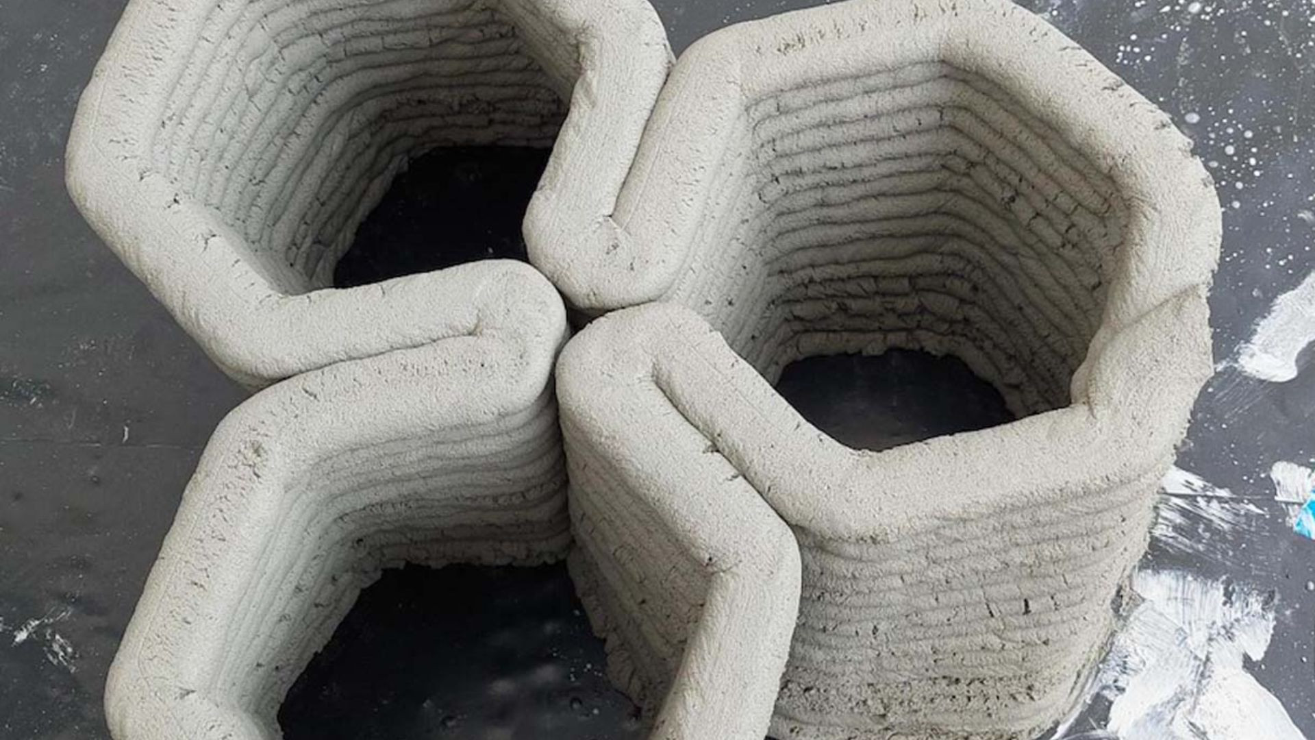 Graphene oxide makes 3D printed concrete stronger, smarter, says Study
