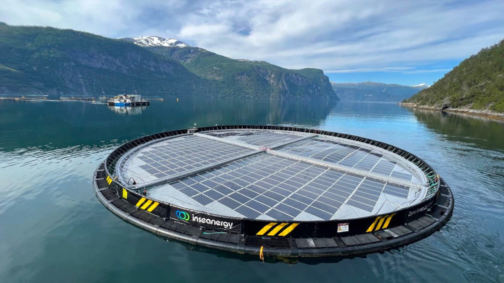 Floating Solar Farms: Renewable Innovation