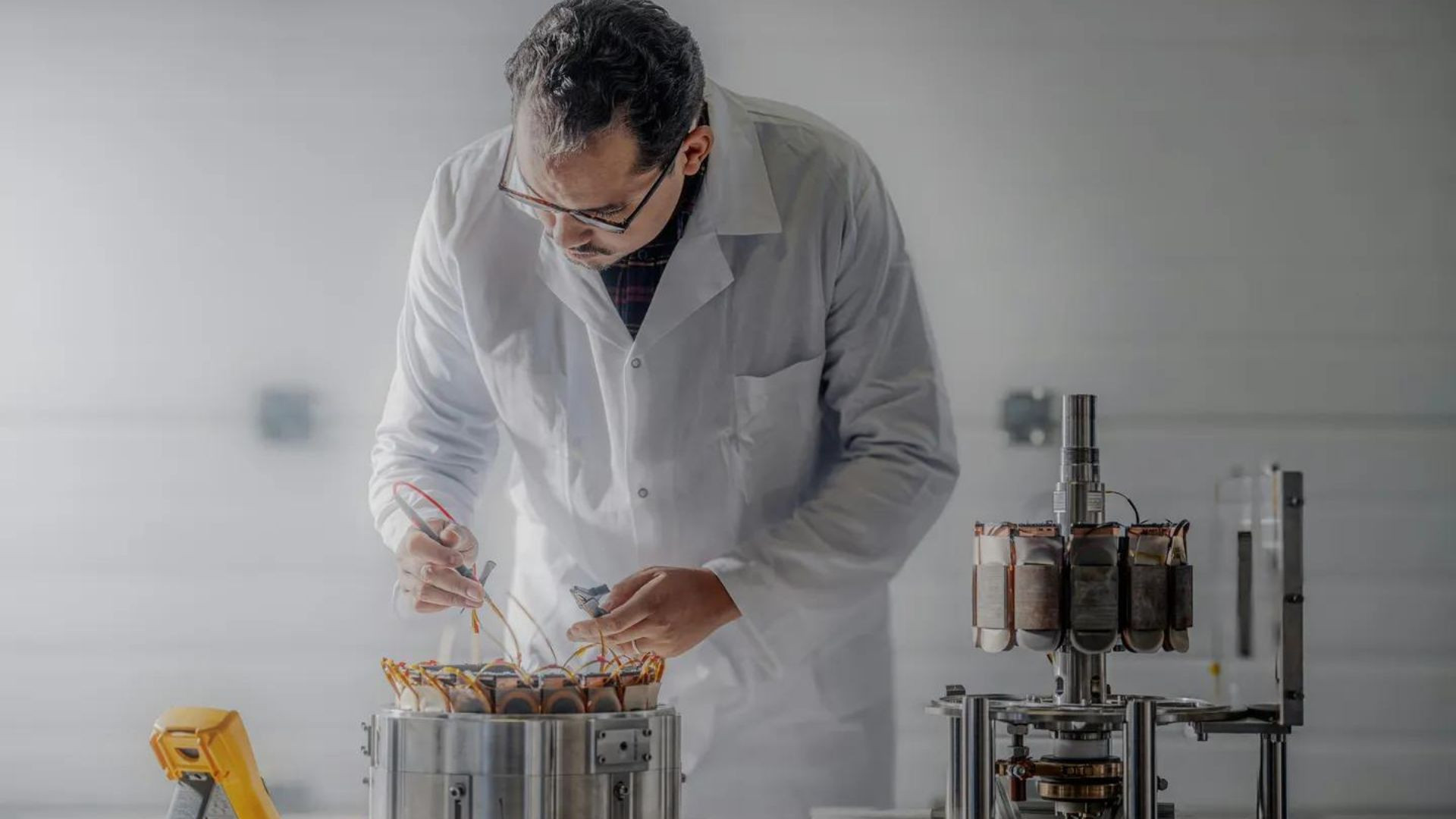 World’s first: Aerospace-ready 500kW cryogenic superconductor system in ...