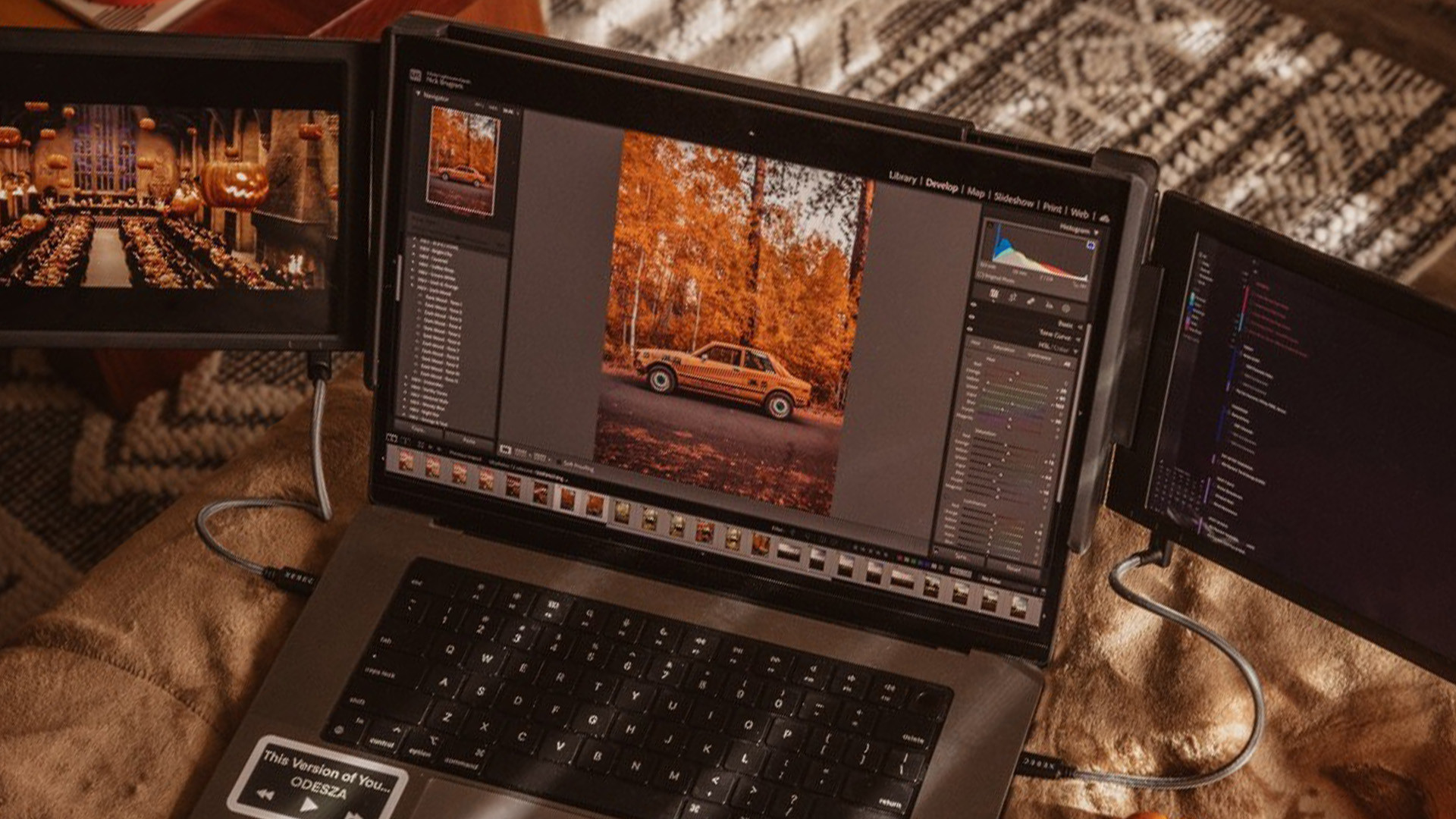 CES 2024: Xebec Tri-Screen – Boost Your Productivity!