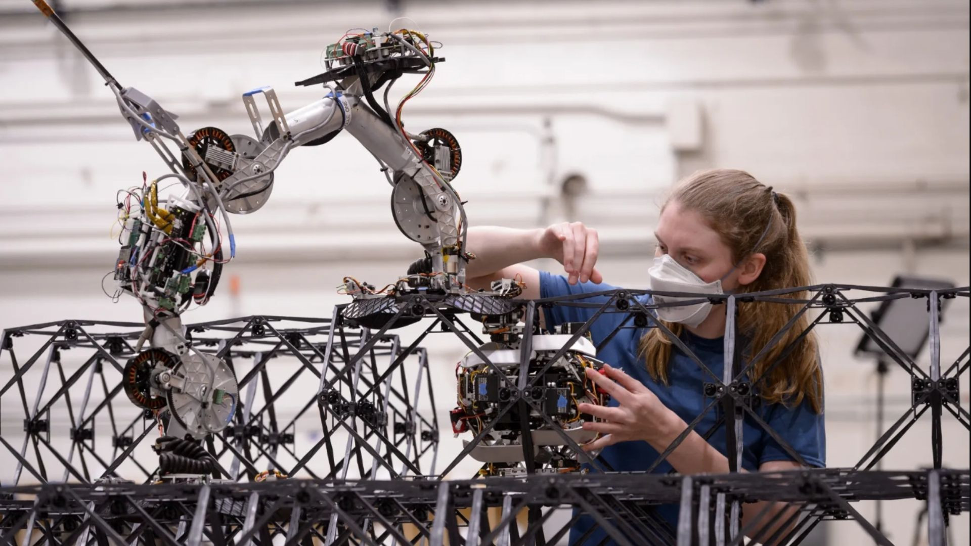 NASA crafts inchworm-like robot systems for future deep-space missions