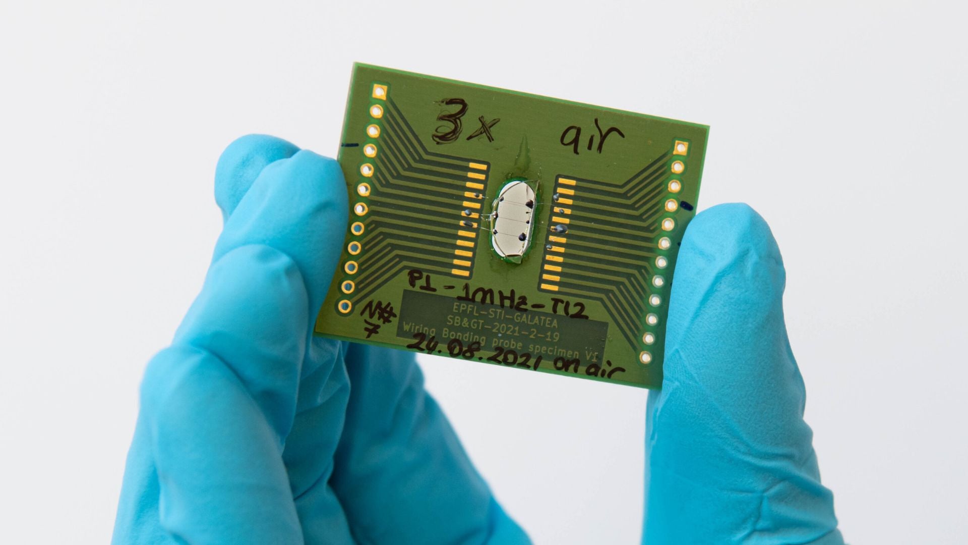 Scientists discover a new way to make glass generate electricity