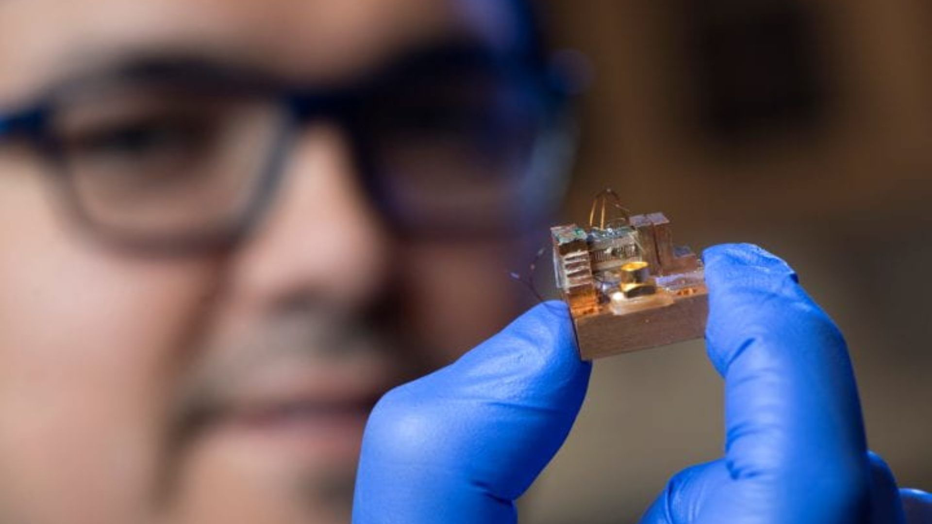 US scientists turn everyday materials into conductors for quantum computers