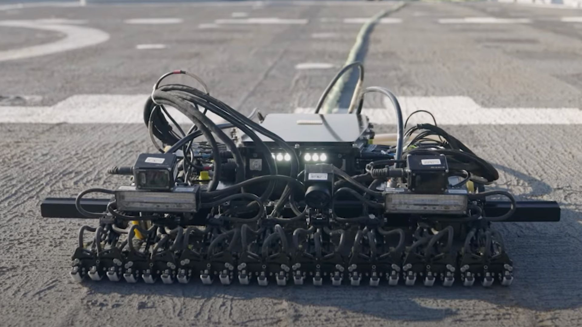 AI-powered Lizard-like robots could be the US Navy saviour
