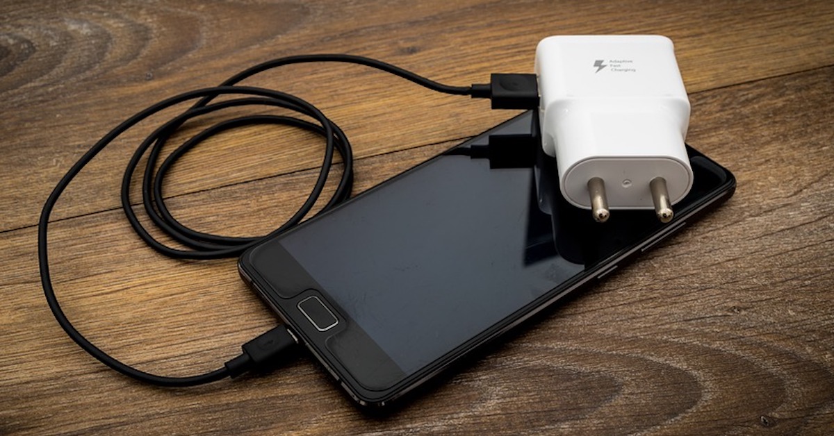 EU May Consider Law for Standardizing Phone Chargers