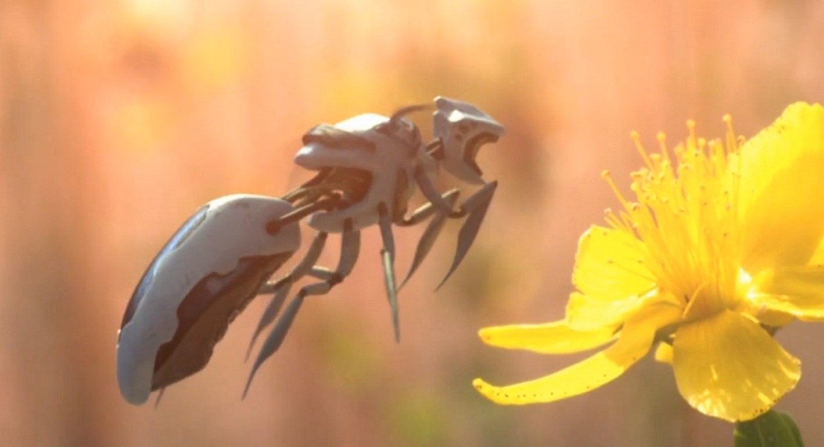 Scientists Worldwide Rush to Develop Robo-Bees