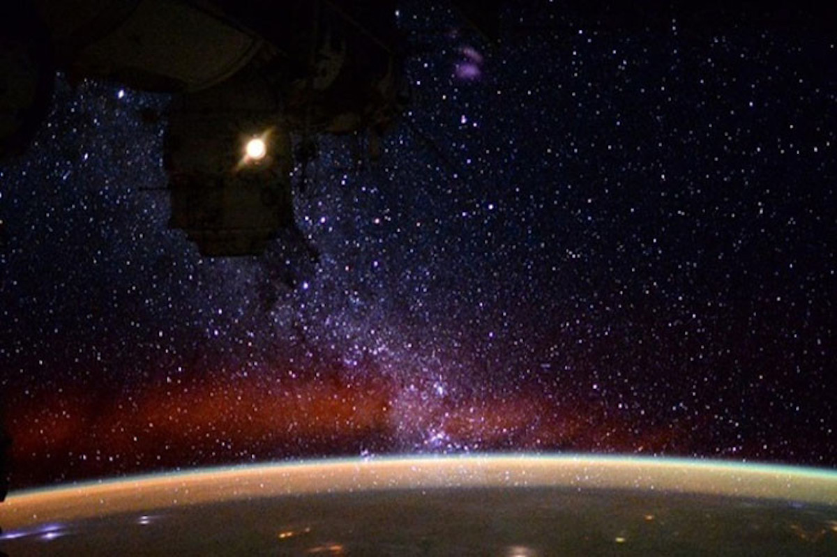 11 of the Most Inspiring Photos Taken From The International Space Station