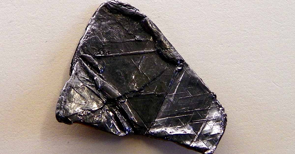 Scientists Uncover Improbable Quantum Property of Graphite