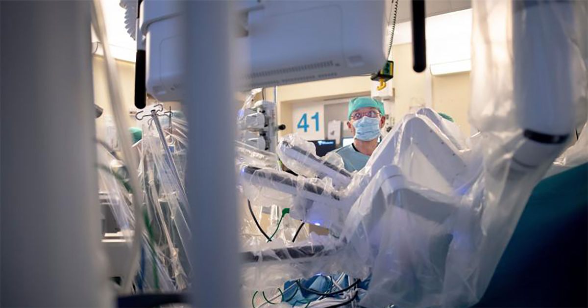 Robot-Assisted Uterus Transplant Leads To Successful Pregnancy