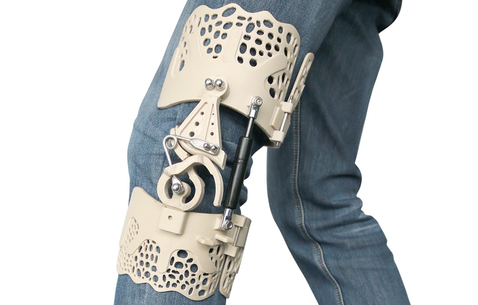 This 3D-Printed Exoskeleton Brace Aids People with Knee Disabilities