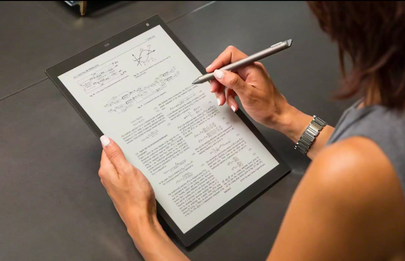 This New Digital Paper Tablet Lets You Scribble While Reading