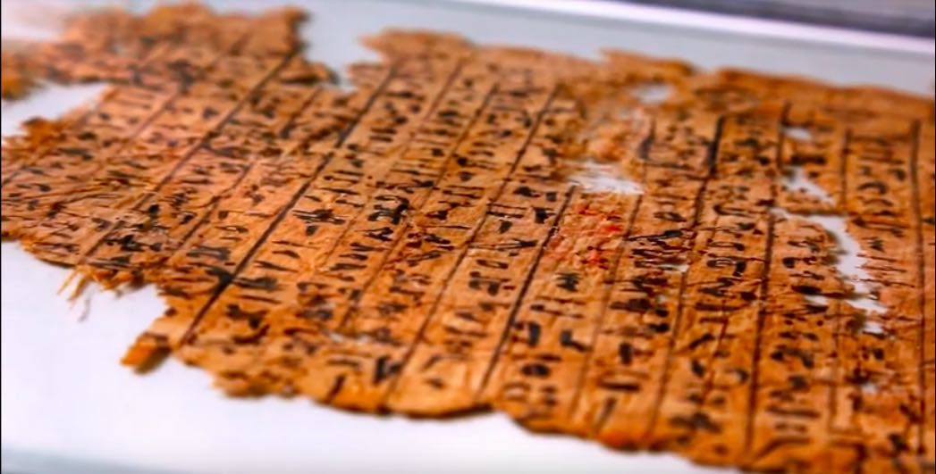 A 4,500 Year Old Papyrus Holds the Answer to How the Great Pyramid Was ...