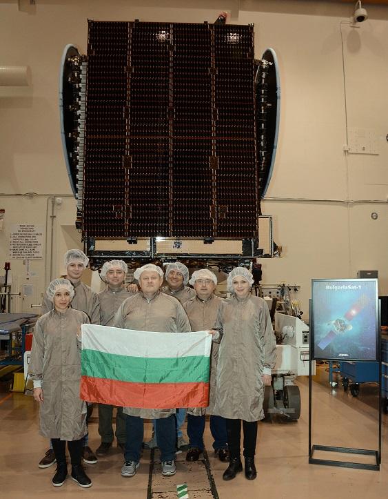 SpaceX Successfully Recovered the Falcon 9 Rocket After Its Most ...