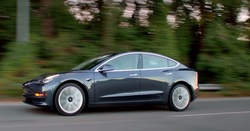 Elon Musk Hands Over New Tesla Model 3 Cars to First 30 Buyers