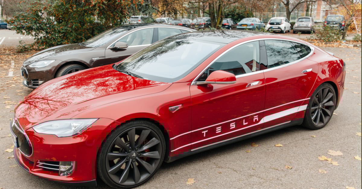 Elon Musk's Uber Competitor: Fully Autonomous Tesla Cars Will Pay for ...