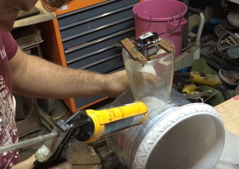 Create a DIY Bladeless Fan with a Water Jug for Cheap