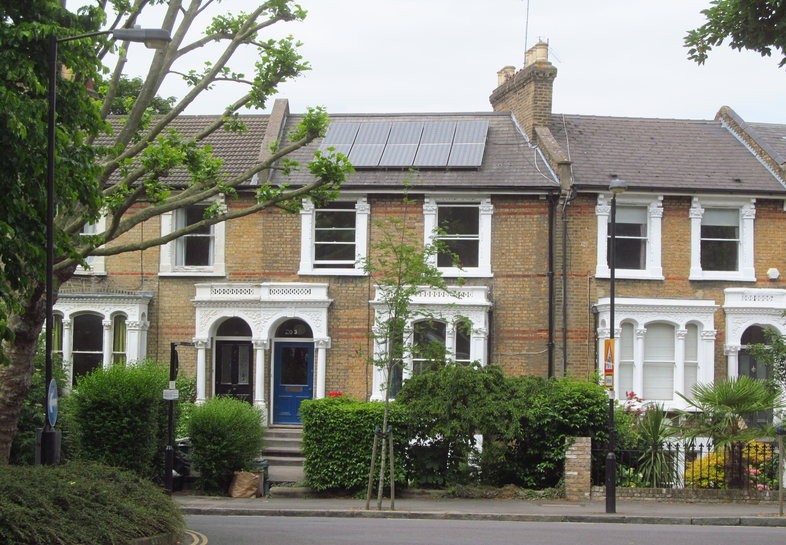 Solar PV: Why is London trailing behind the rest of the UK?