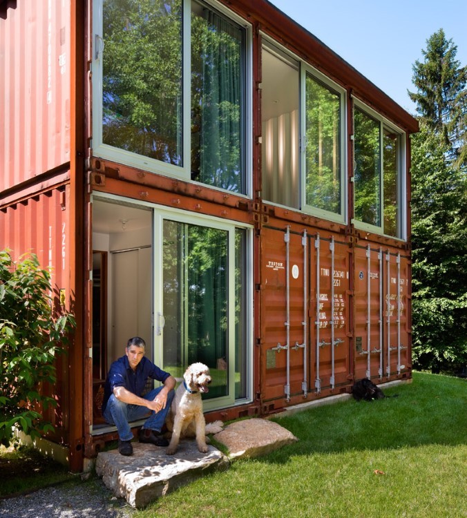 Old Lady House turns out to be a masterpiece shipping container modern home