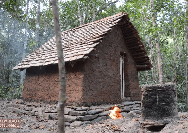 This Man Built a Tile Roof Hut from Scratch