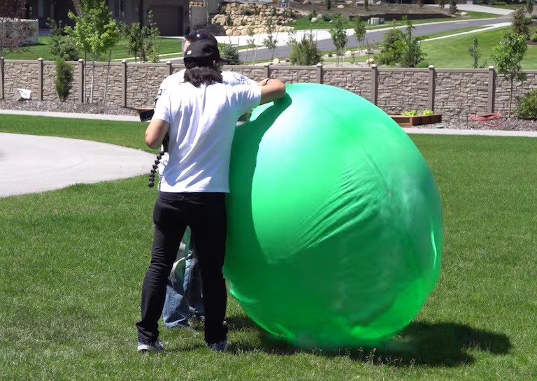 How Liquid Nitrogen Reacts with Giant 6 foot Balloons