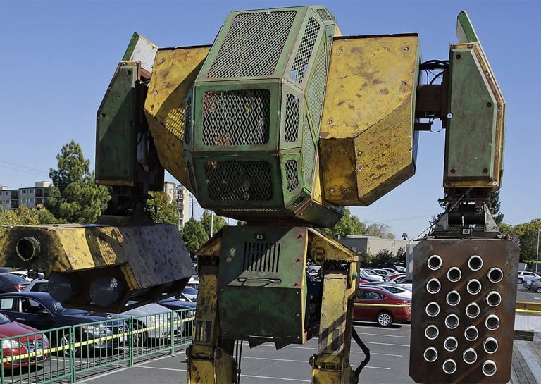 New League of Human-Piloted Giant Fighting Robots