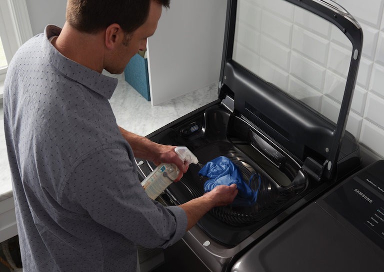 U.S. Regulators Warn that Samsung Washing Machines May Explode