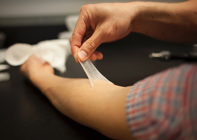 Transparent 'Second Skin' Erases Wounds And Wrinkles