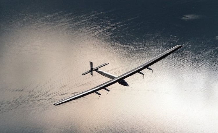 Three records blasted out of the sky by Solar Impulse 2