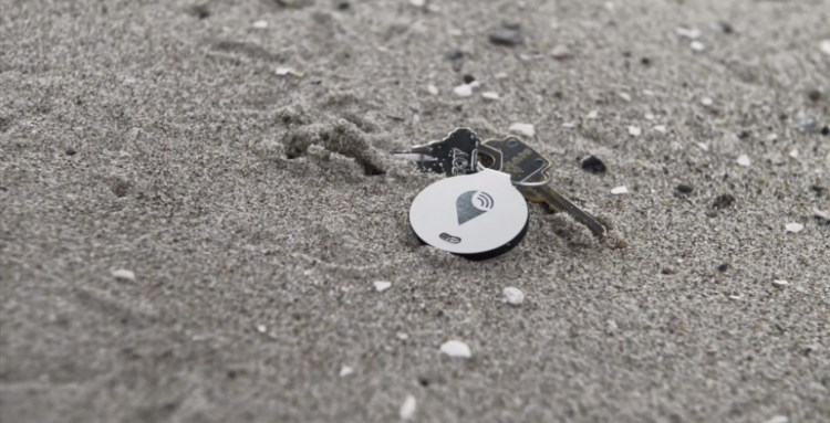 TrackR Bravo is the world’s thinnest tracking device